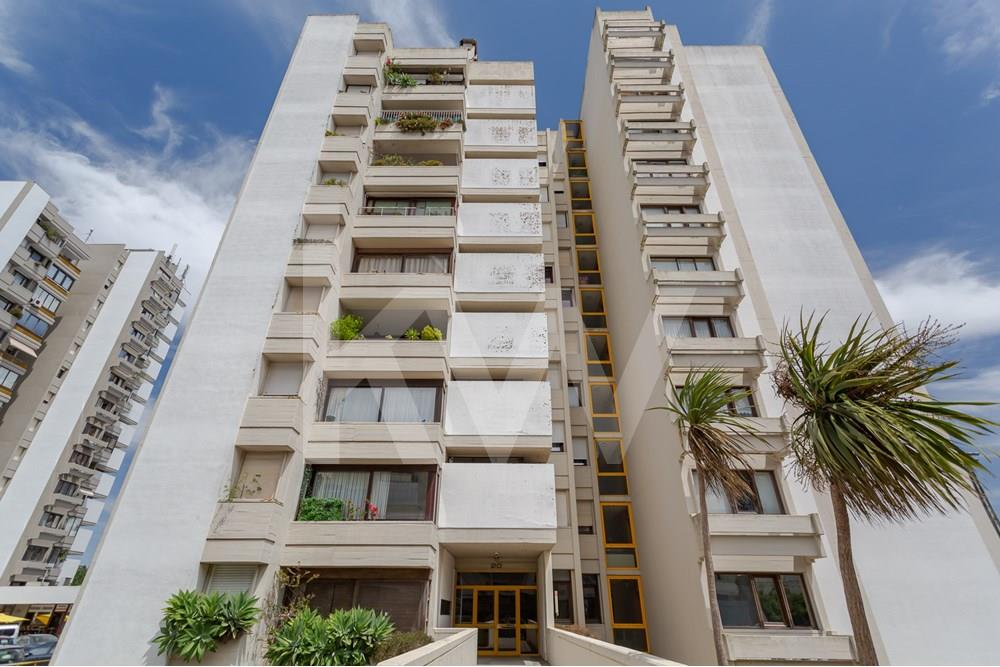 T3 - TORRES DE ALFRAGIDE, DA AUTORIA DO GABINETE DE ARQUITETURA DE ...