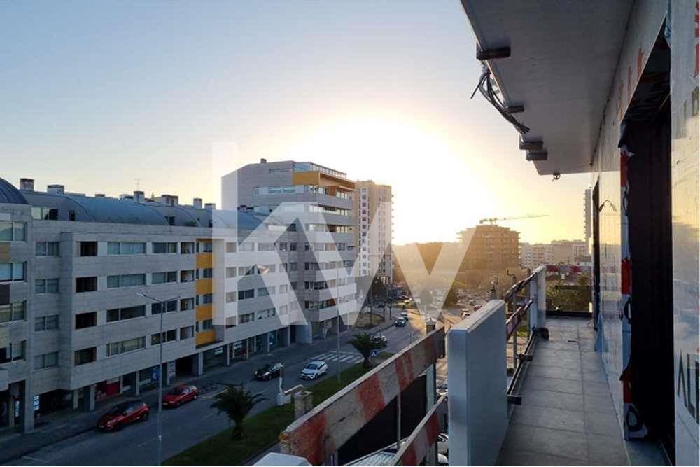 Apartamento T3 em construção inserido em Novo Empreendimento localizado ...