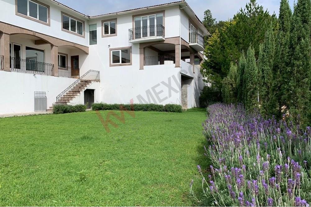 Residencia en venta en la Estadía, zona Esmeralda, Estado de México