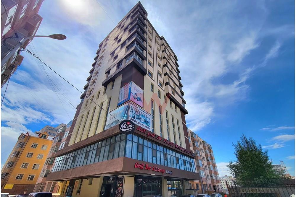 UB Palace-ийн урд байрлалтай үйлчилгээний байр худалдана.