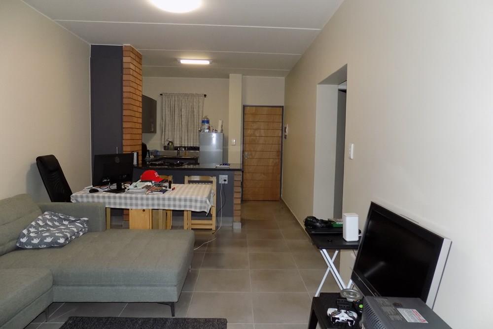 GROUND FLOOR APARTMENT IN WATERFALL RIDGE