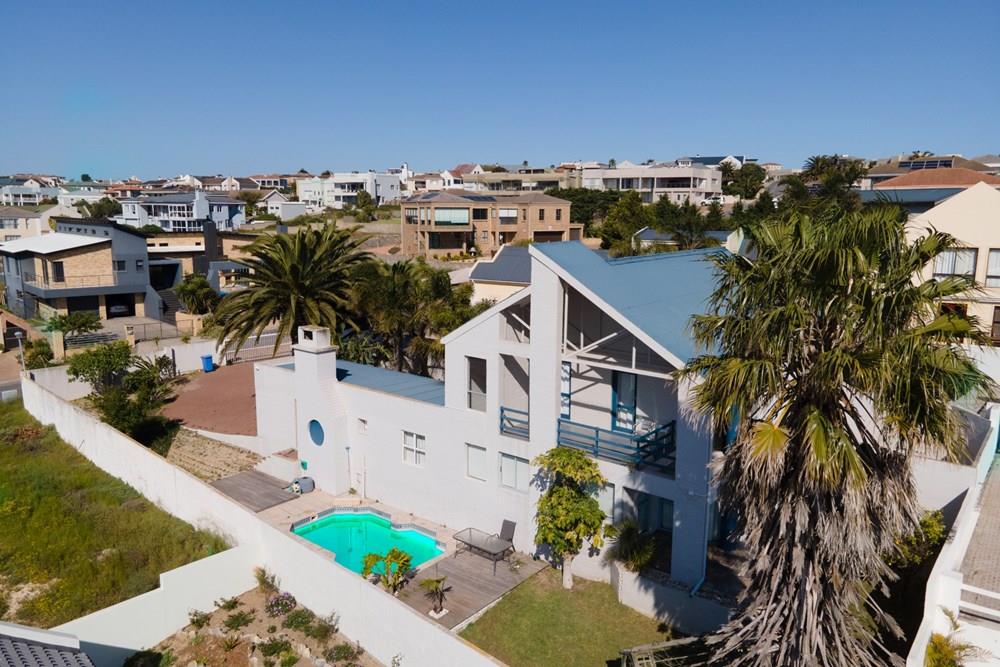 Palm Paradise! Lovely family home with Lagoon views - Myburgh Park
