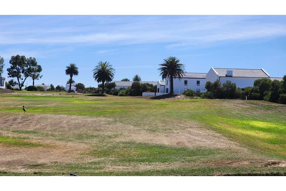 A rare find - Golf course stand, Shelley Point Golf Estate, St Helena Bay
