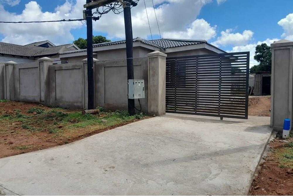 Newly-Renovated 2 Bedroom Home for Sale in Nseleni