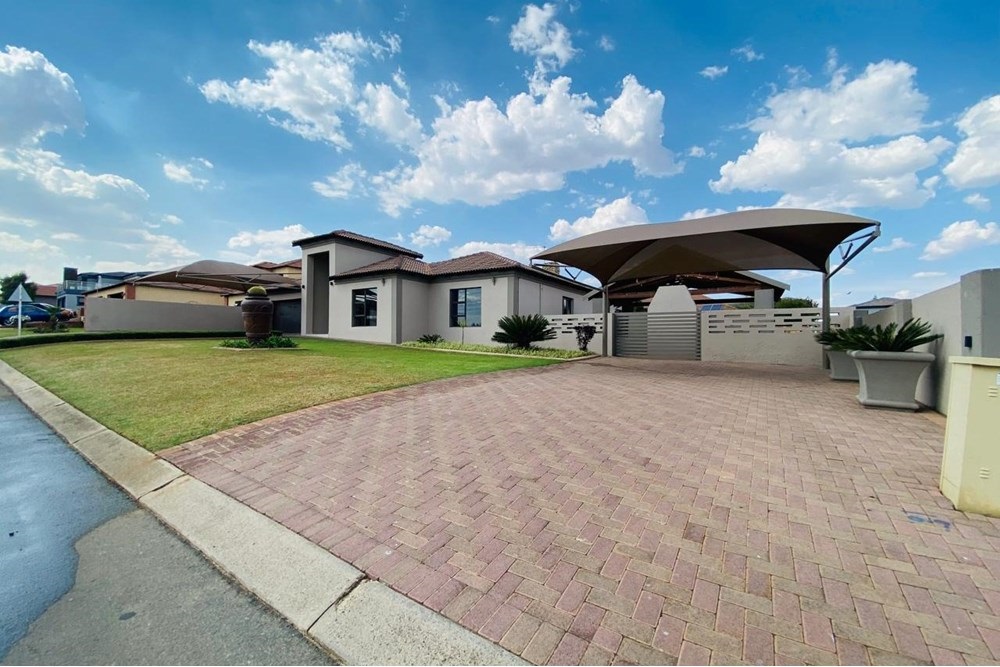 A Magnificent 3-Bedroom Home in a Prestige Estate For Sale in Three ...