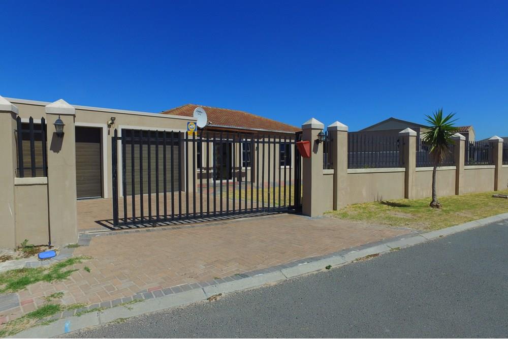 Your Perfect Family Haven in Rustdal!