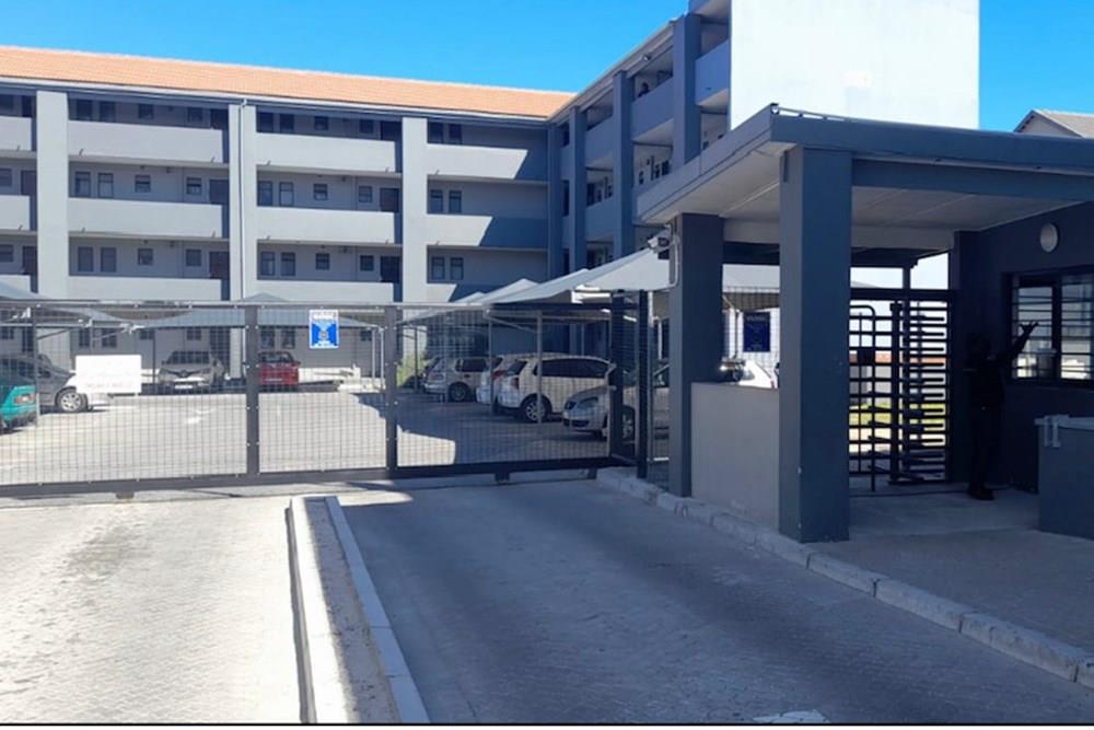 Beautiful 2 bedroom Apartment close to UWC and CPUT