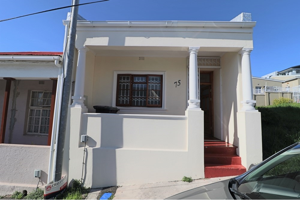 Three bedroom house for sale in Walmer Estate