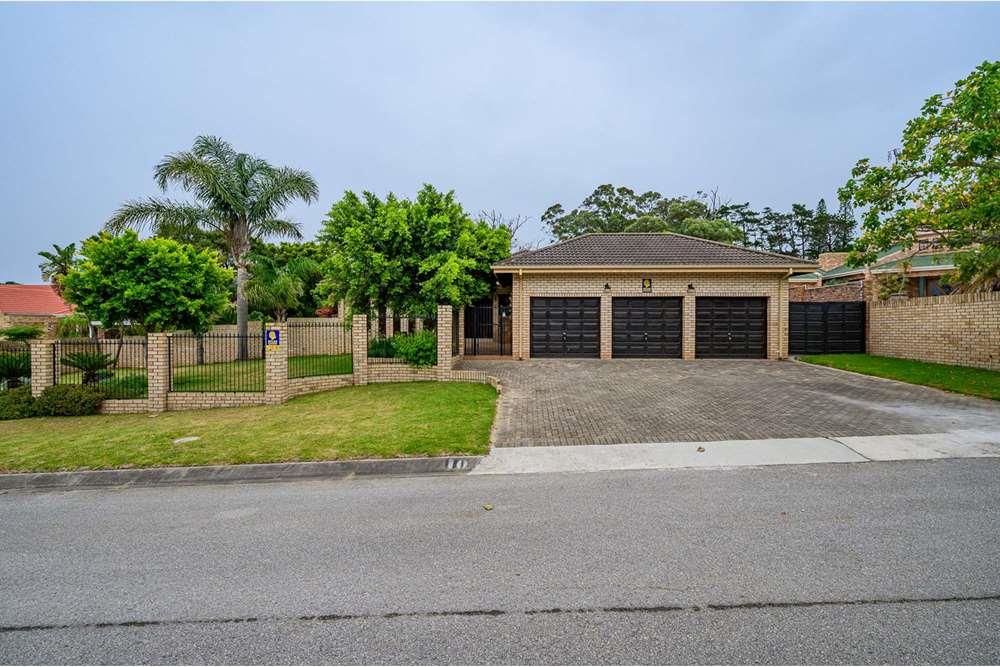 KAMMA RIDGE NEW ON THE MARKET - EXCLUSIVE SOLE MANDATE! Beautiful large ...