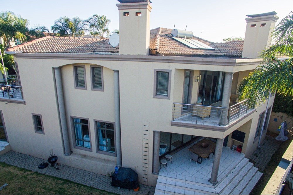 Exceptional 4-Bedroom Home in Bushwillow Park Estate