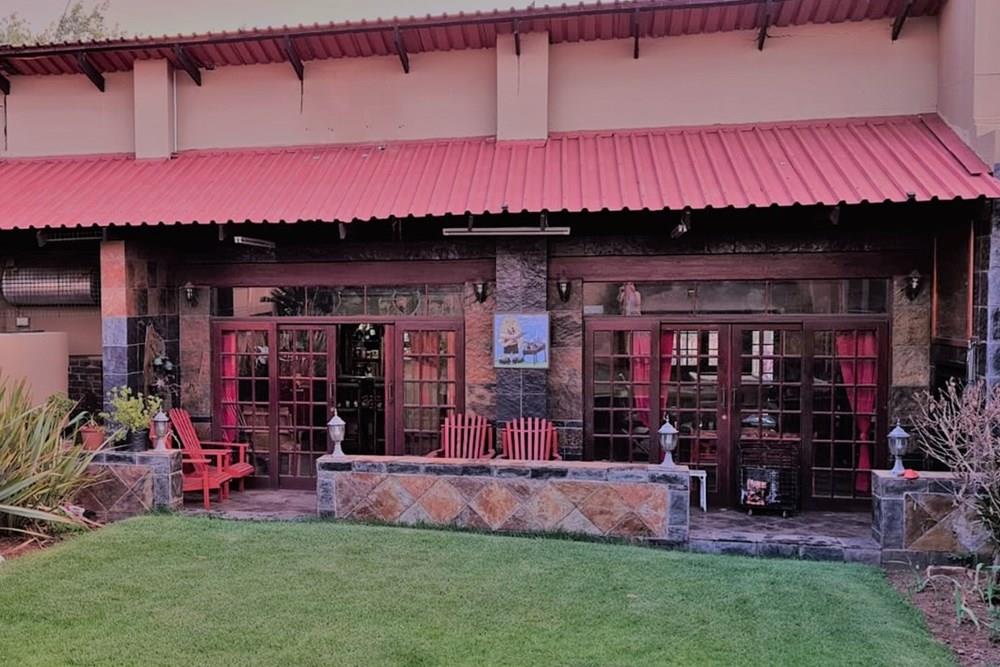 Perfectly located on the main road through Randfontein!