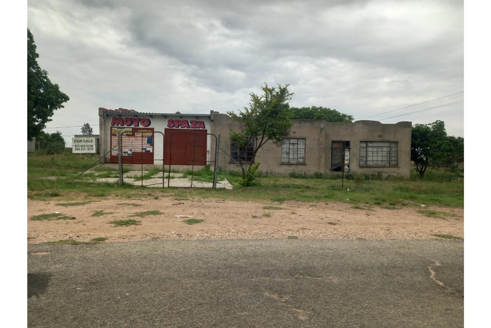 PROPERTY FOR SALE MAKGOFE MMOTONG WA PEREKISI