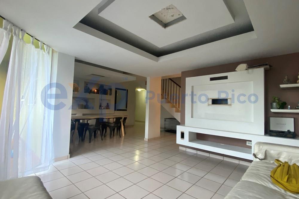 BEAUTIFUL WALK-UP APARTMENT AT PASEO MONACO BAYAMON